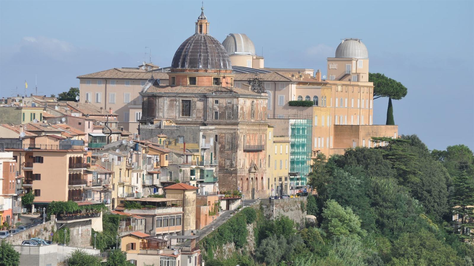 How to visit Castel Gandolfo (as a day trip) from Rome?